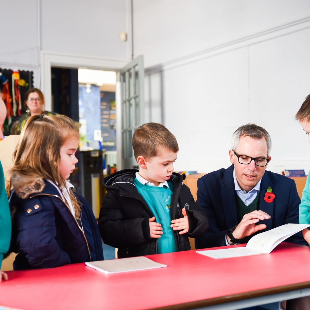 Heacham Infant and Nursery School - MP’s visit boosts democracy learning